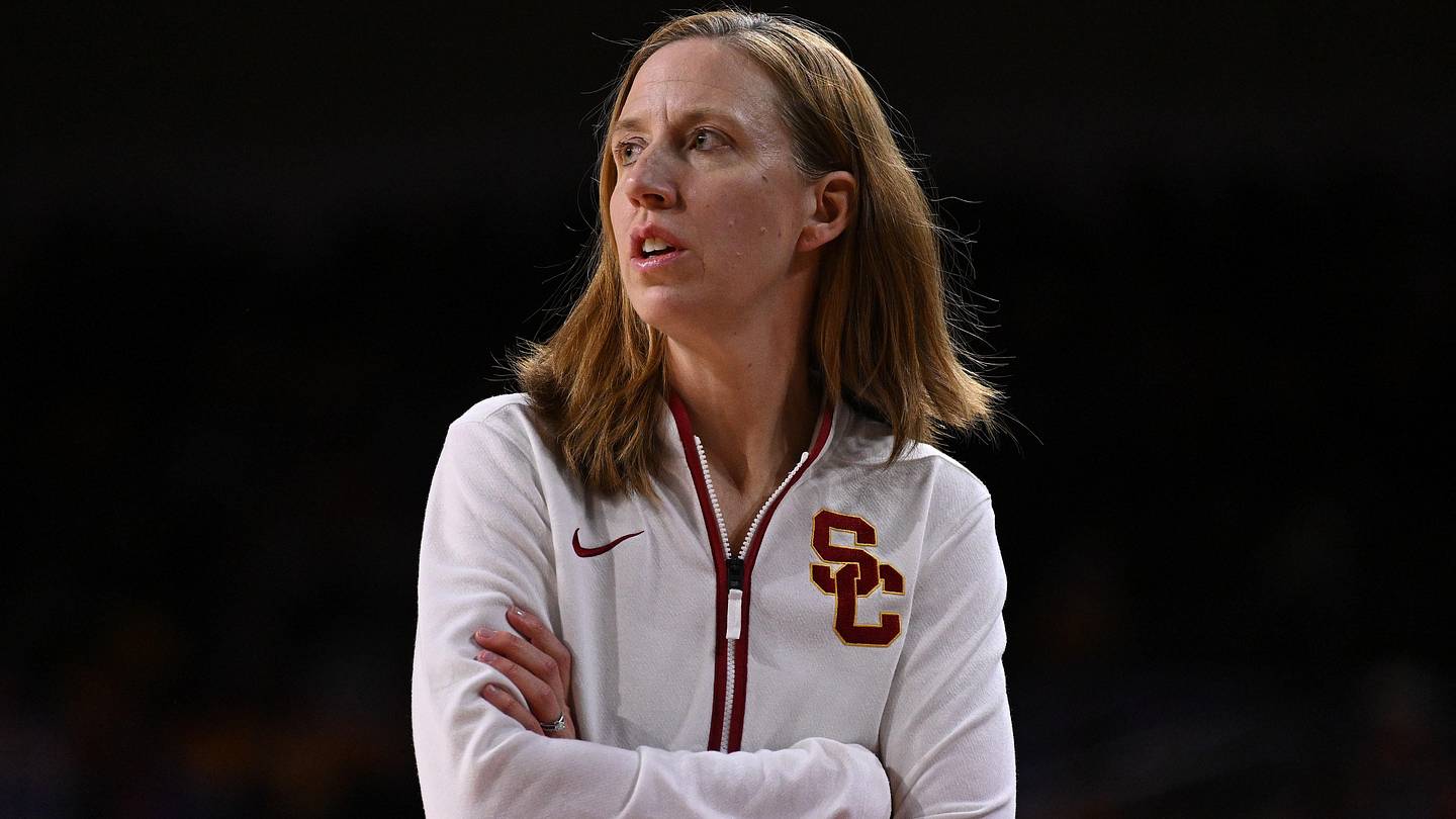 What USC Trojans' Lindsay Gottlieb Said After Winning Big Ten Coach of ...