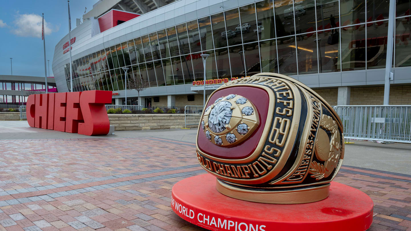 Chiefs reward former camp coach in strategic defensive staff move