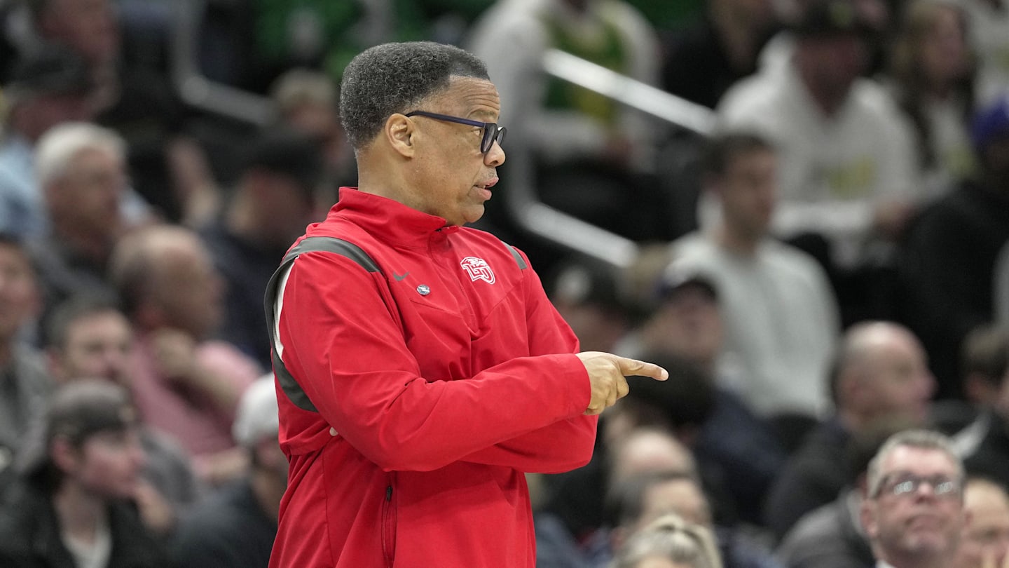 Ritchie McKay Keeps Liberty Rolling Toward Another Big Season