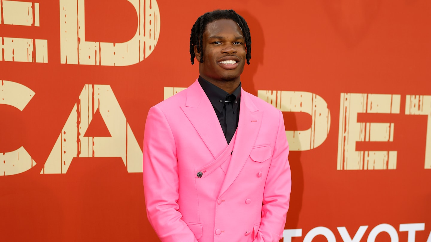 Travis Hunter’s hot-pink suit just made him the face of the draft (and ...