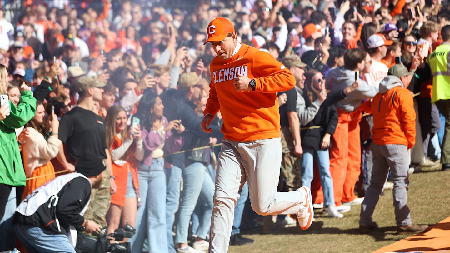 Clemson fans drag Atlanta sports talk host over the coals for horrible take