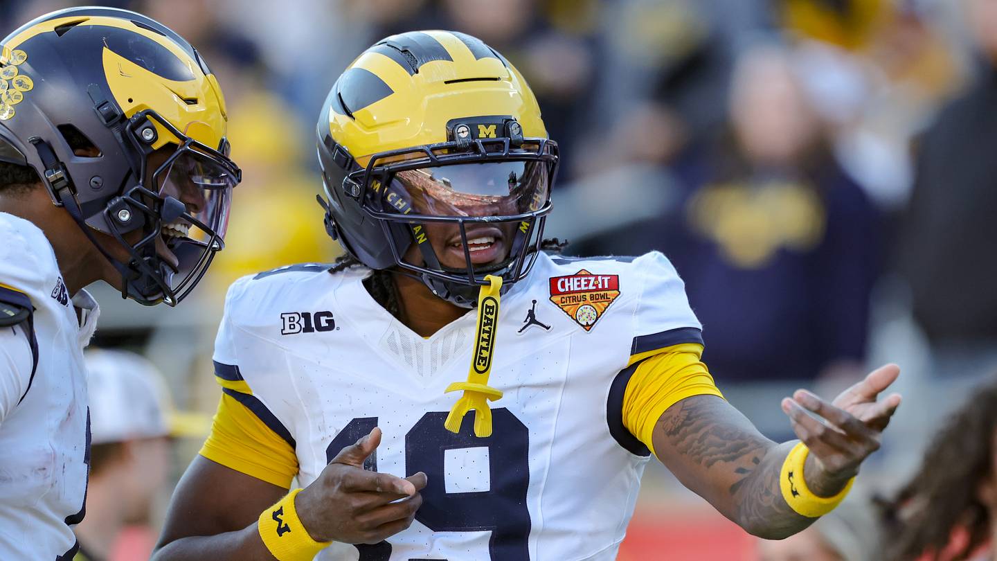 Bryce Underwood had a priceless reaction to WR Jaime Ffrench committing ...