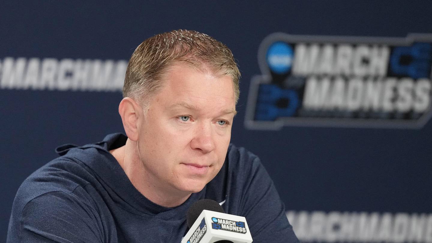 Cincinnati Bearcats Welcome New Basketball Coach Jerrod Calhoun Into ...