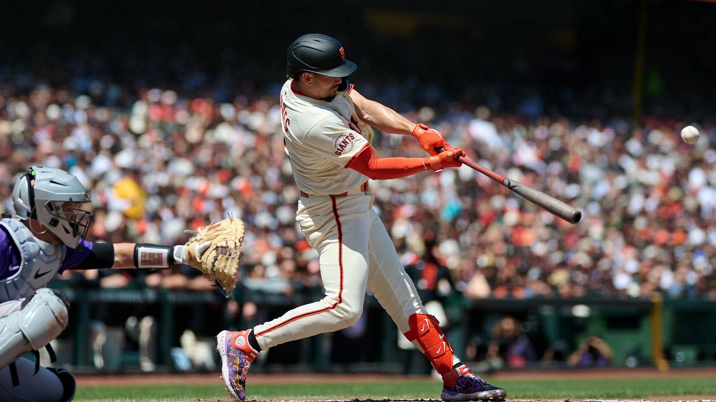 San Francisco Giants Shortstop Shows Signs of Life After Dropping in Lineup