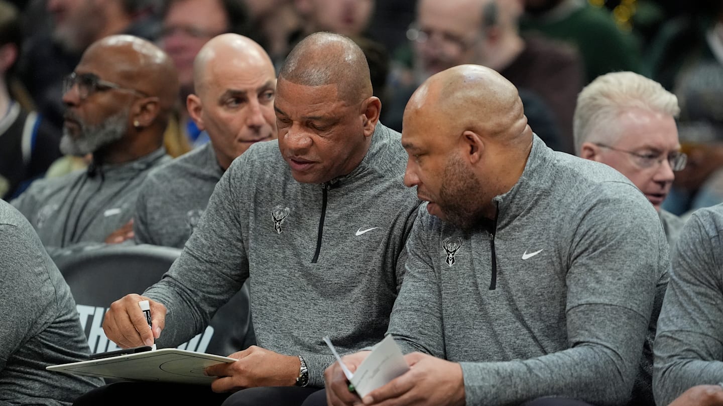 Disappointing former Lakers coach drawing interest from the Phoenix Suns