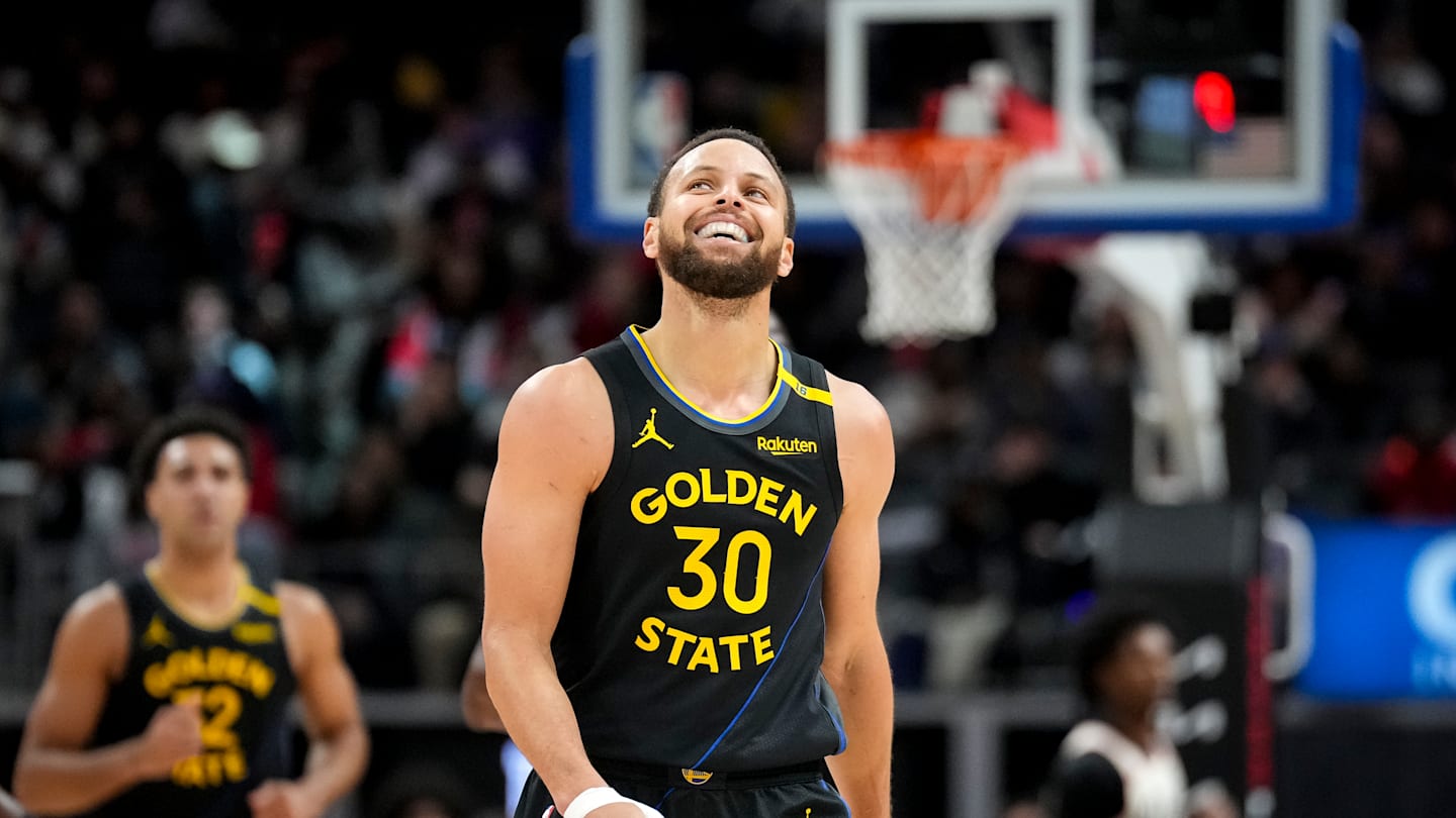 Predictions about Warriors record falling now seem grossly premature