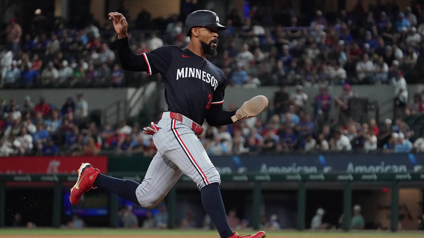 Mock Trade Has Reds Making Risky Move to Address Key Weakness