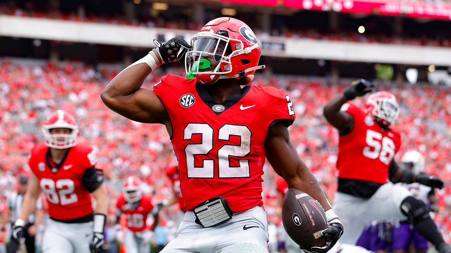 Georgia football opens as massive favorite over Tennessee
