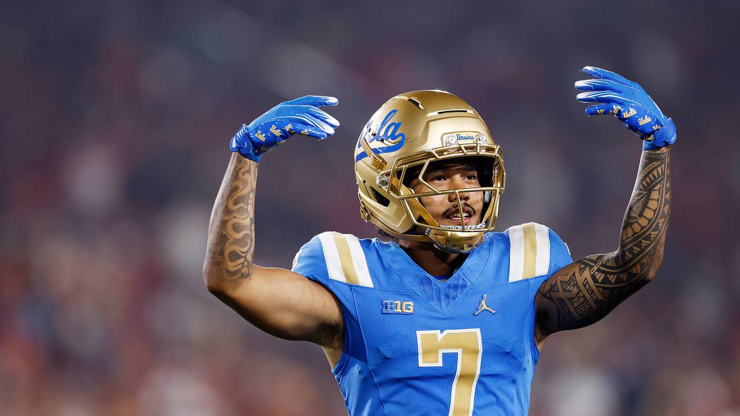 The season comes to an end as UCLA falls to USC for the Victory Bell