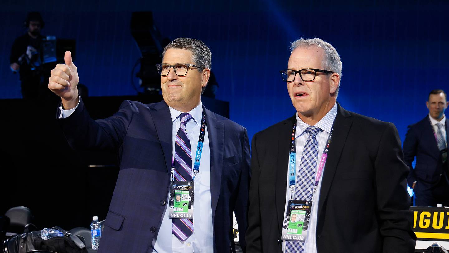 Draft expert links Flyers and Bruins to same three prospects