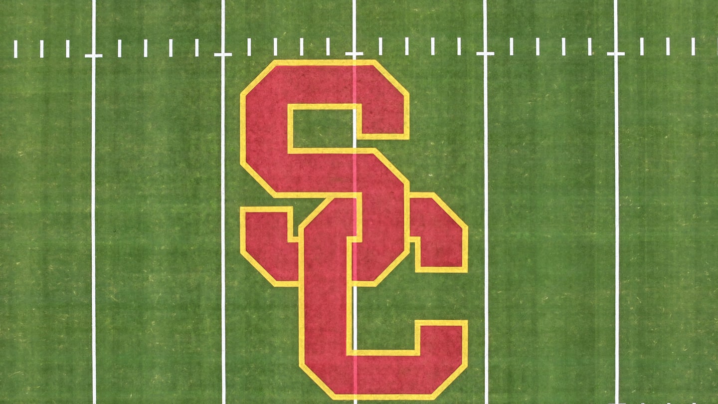 Positive early USC football recruiting returns for Chad Bowden