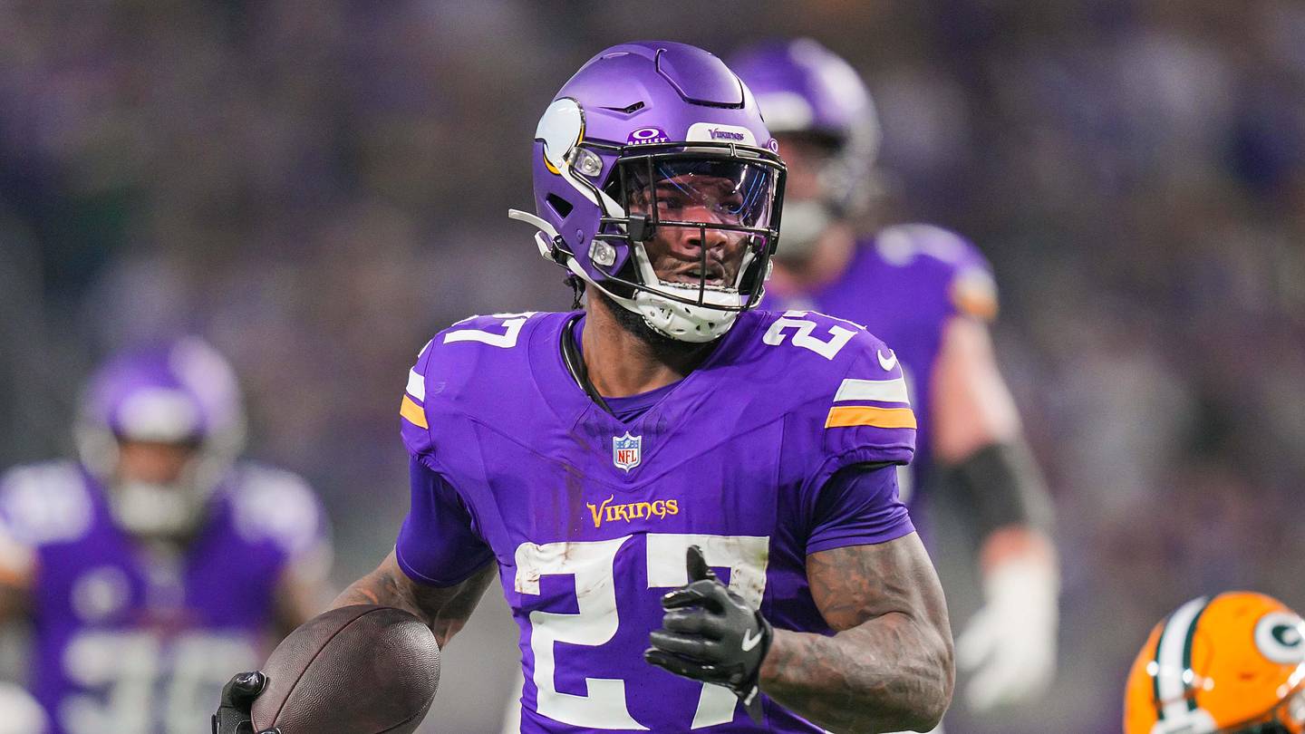 With Aaron Jones on injured reserve, Vikings again turn to Cam Akers