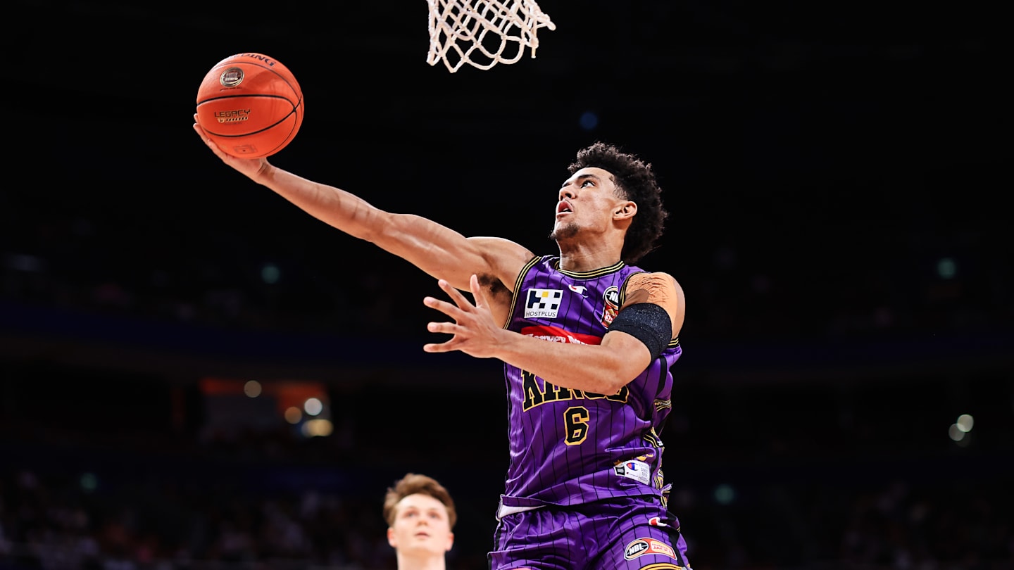 Analyzing the Milwaukee Bucks updated depth chart after signing Jaylin ...