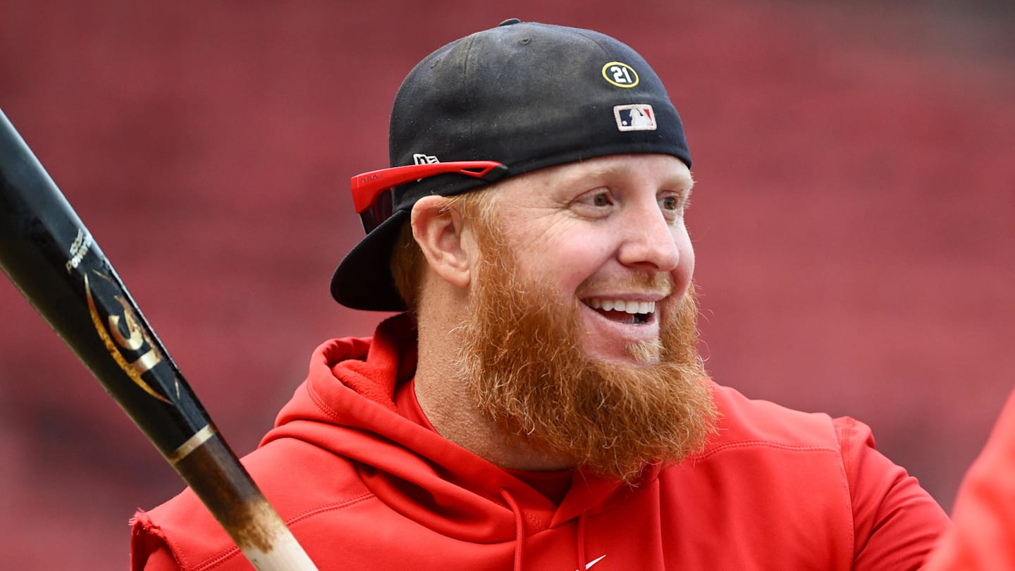 Justin Turner is signing with the Blue Jays, giving the club a much ...
