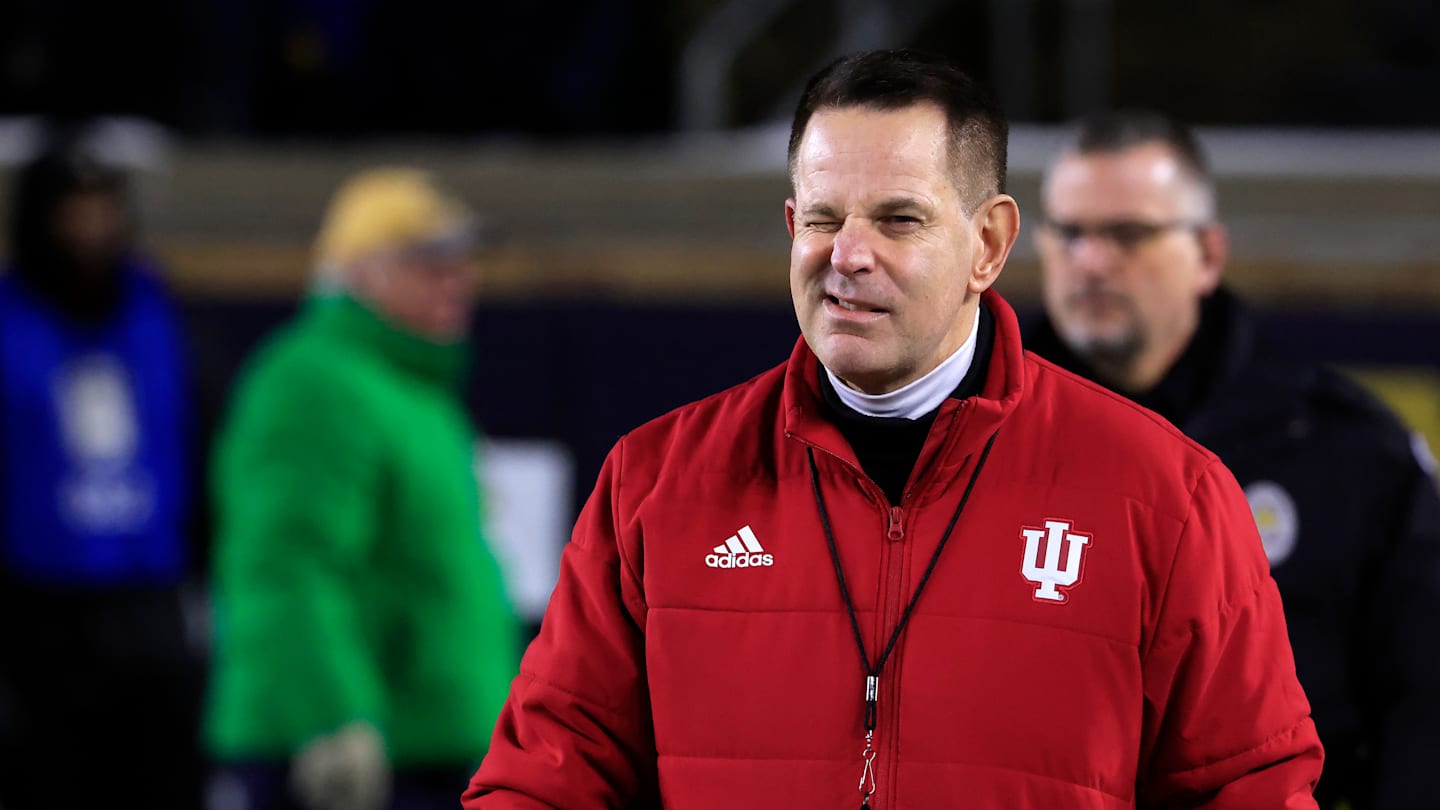 Indiana Head Coach Curt Cignetti joins Under the Hood on latest episode