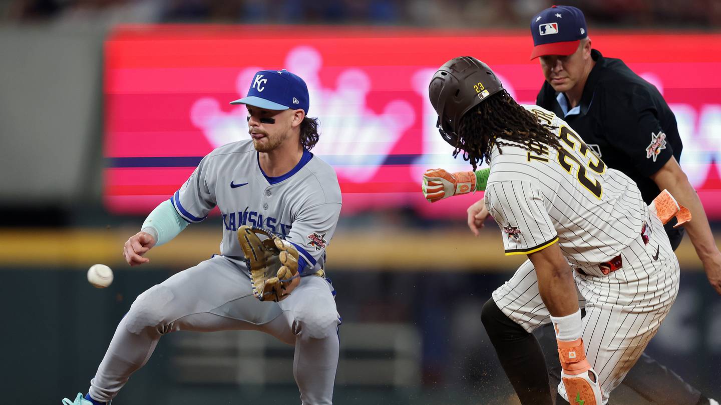 Royals' brilliant mid-season trade is backfiring big time for flailing ...