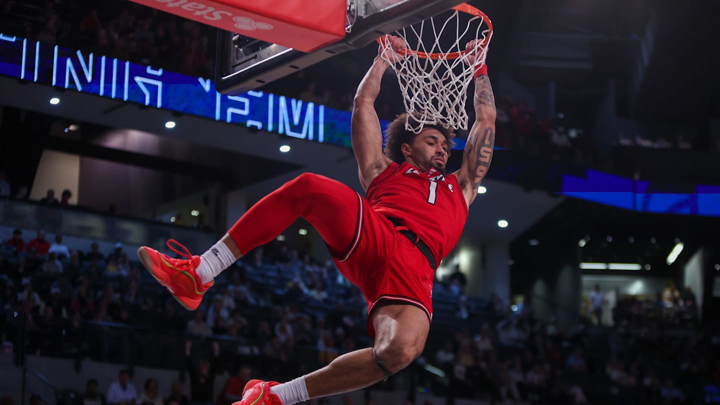 Highlights, Photos and Notes: Georgia Tech 77, Louisville 70