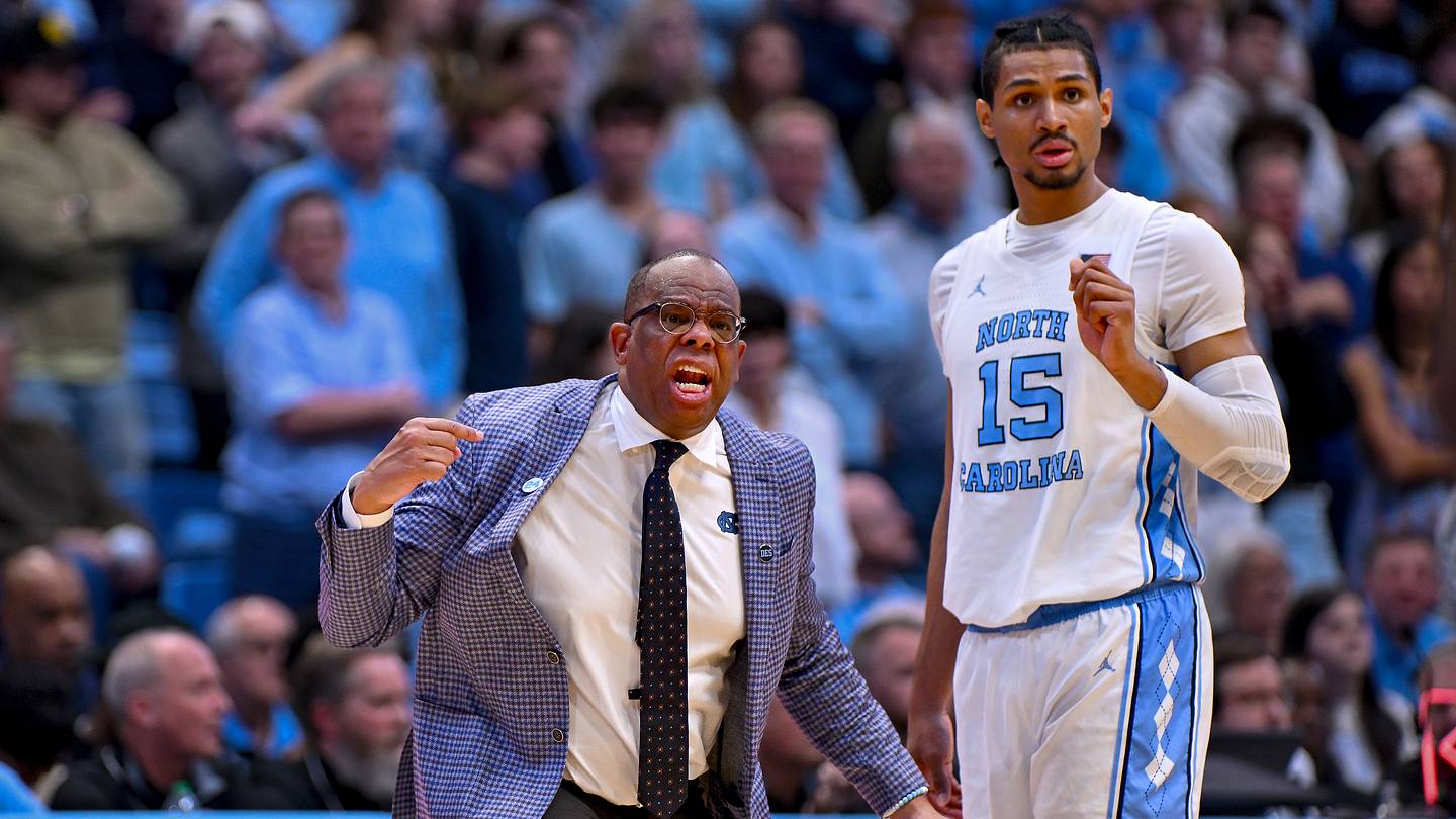Hubert Davis calls out his UNC basketball players in a way that needed ...
