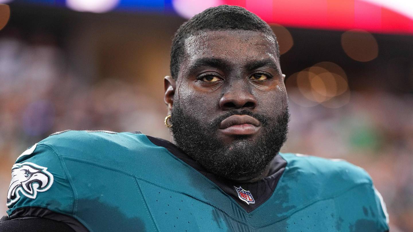 Eagles' potential reunion is viciously knocking on their door after ...