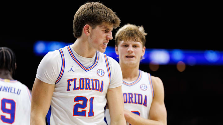 Gators Hang on to Top-10 Position in Latest AP Poll