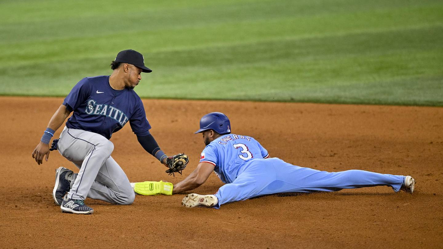 Jorge Polanco Gets Out on Field on Sunday, Looks Comfortable at 3B For ...