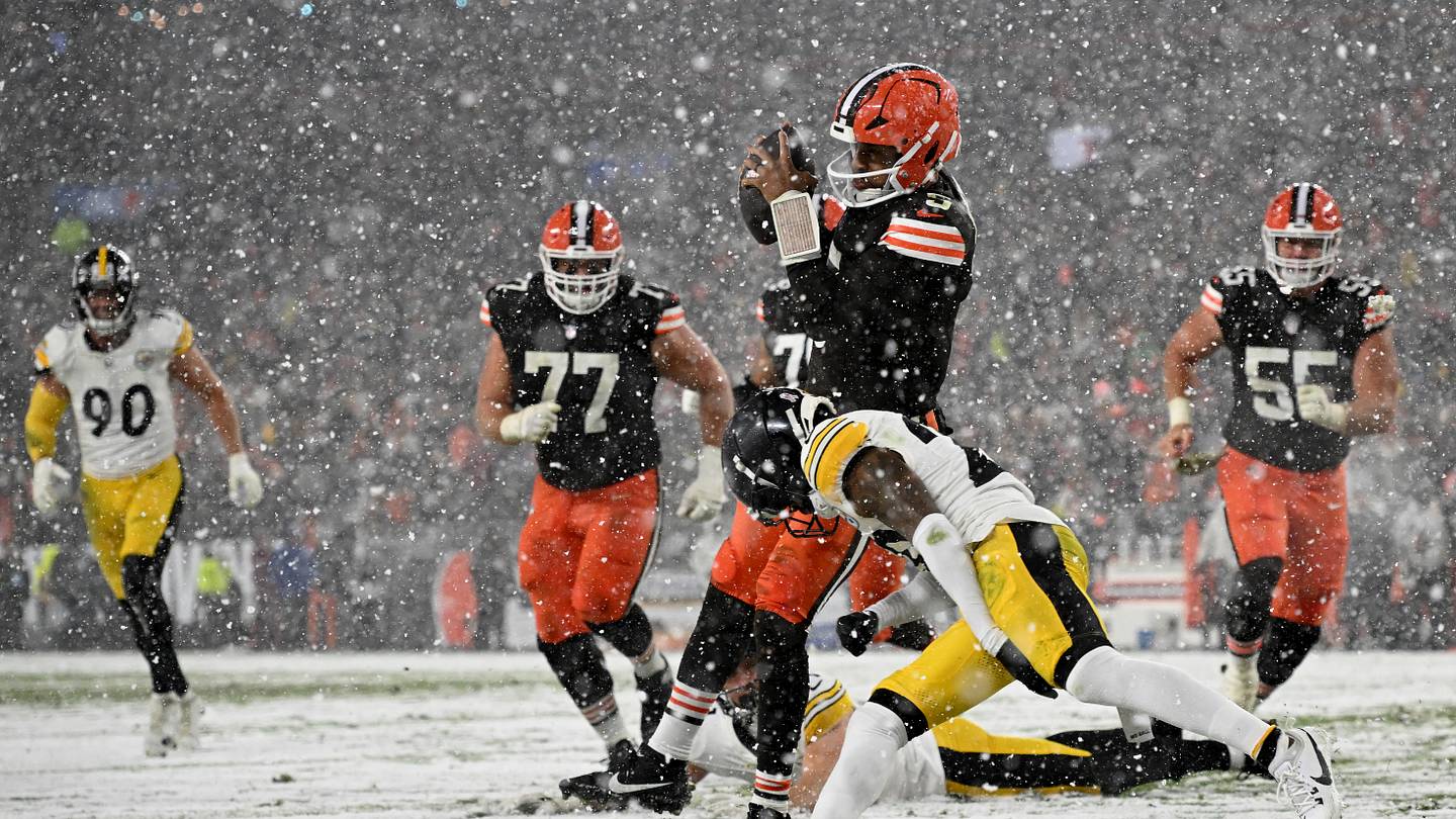 Announcers and referees for Week 13 between Broncos and Browns