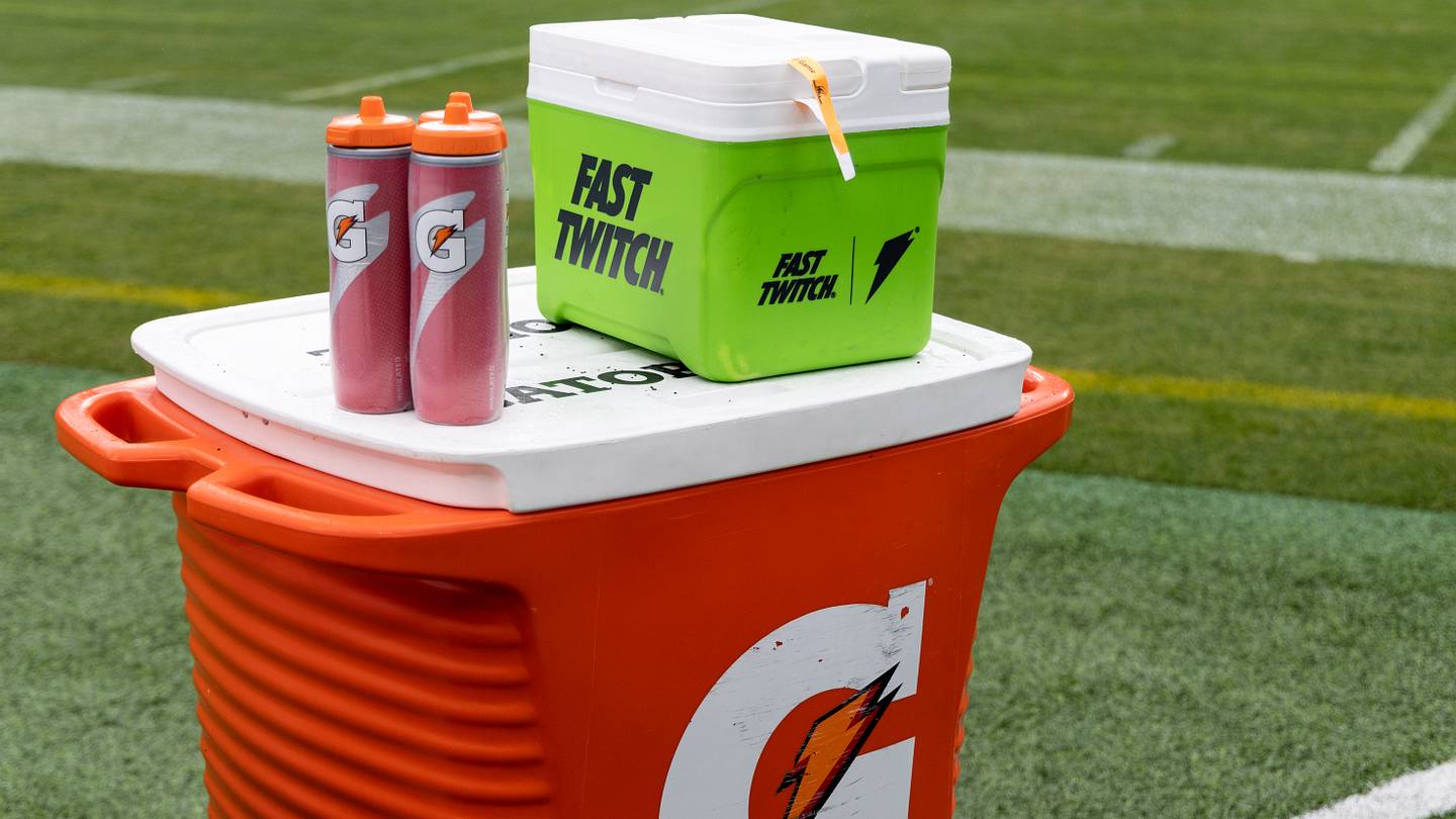 What color was the Gatorade bath in Super Bowl 2024?