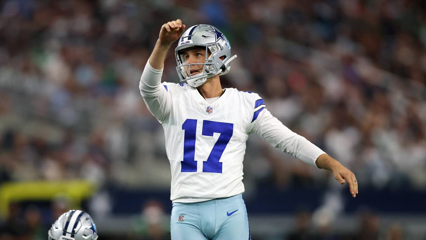 Fantasy Football Strategy Guide: When To Draft A Kicker And Defense