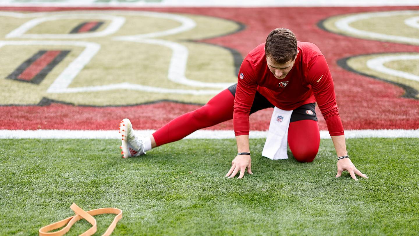 Discourse around 49ers' stretching routine has reached an absurd level