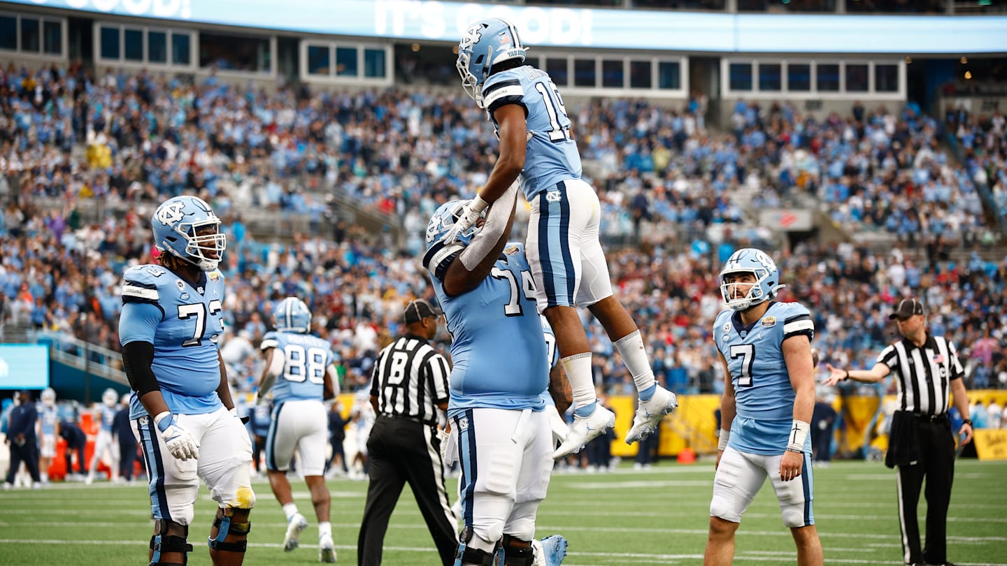 Four-star offensive lineman commits to UNC Football program