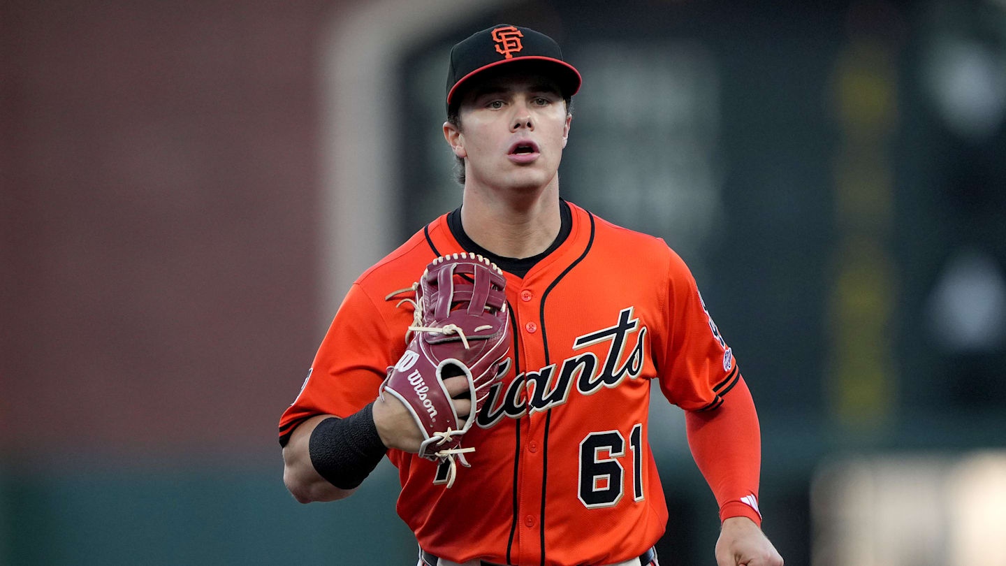 Former Tennessee baseball star Drew Gilbert makes insane catch in MLB debut