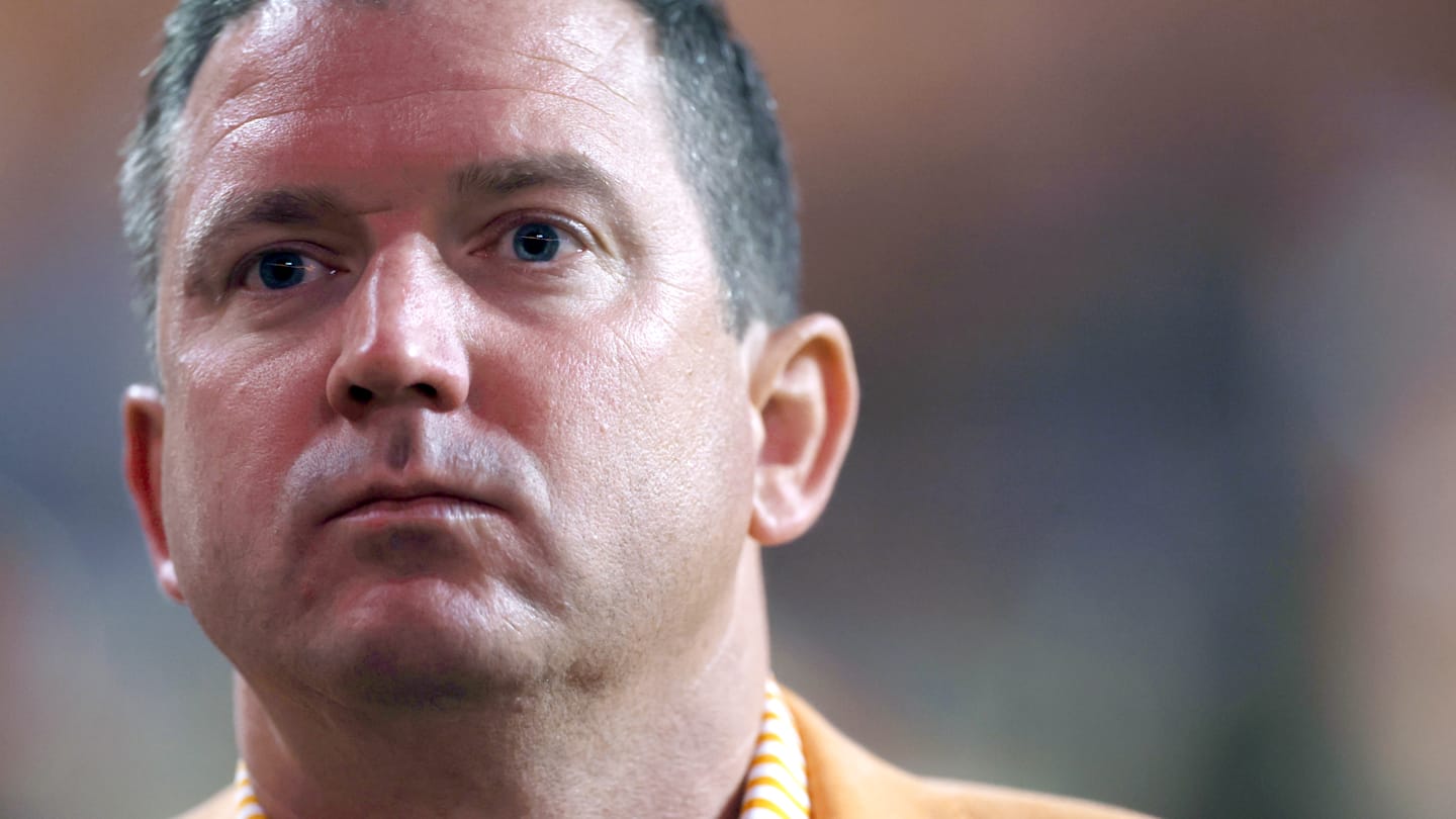 Tennessee baseball fans are ripping Danny White over Tony Vitello ...