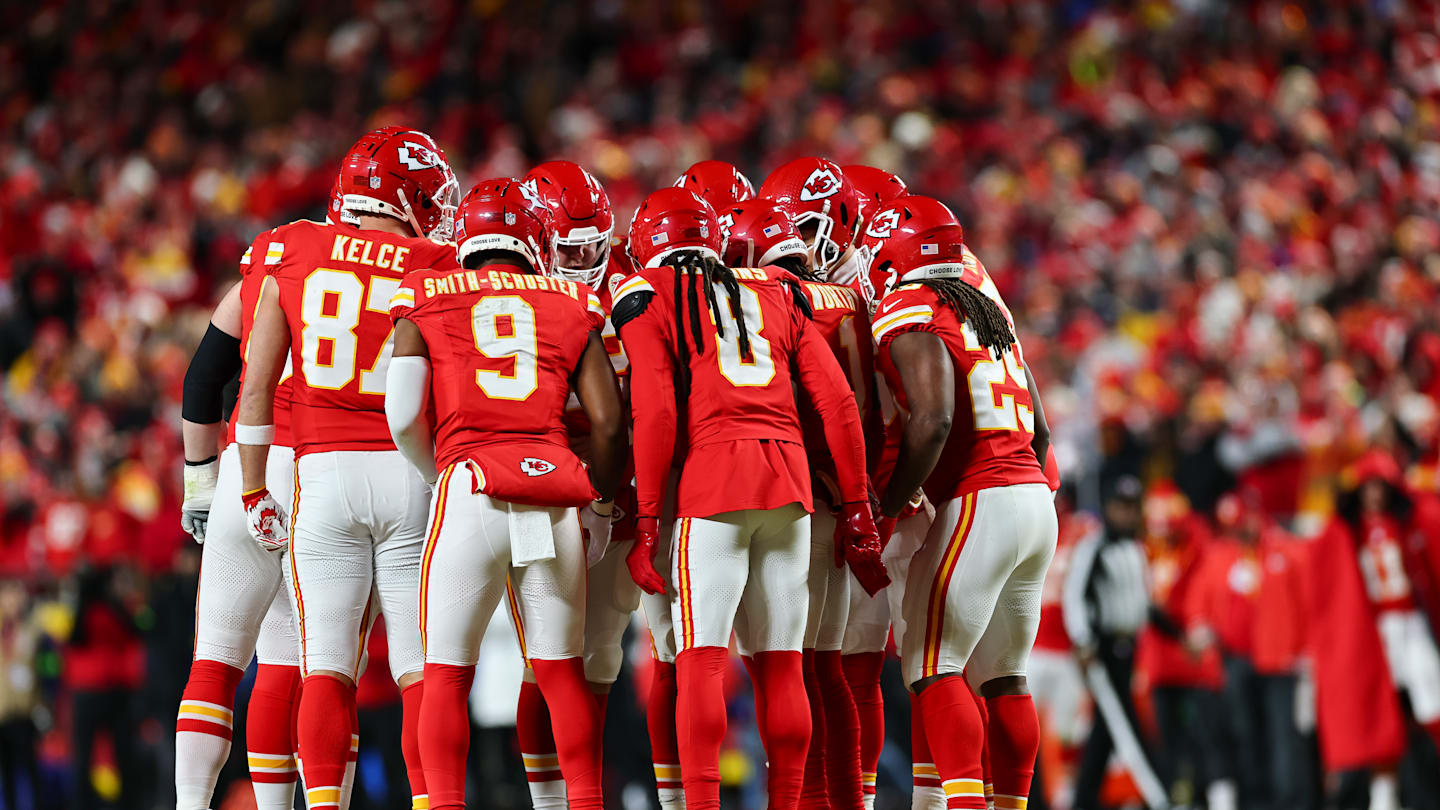 Chiefs Land Perfect Starter at Biggest Position of Need in Draft Prediction