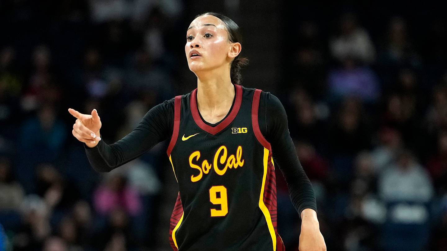 Jazzy Davidson, Grace Knox and the most impressive freshmen in WBB so ...