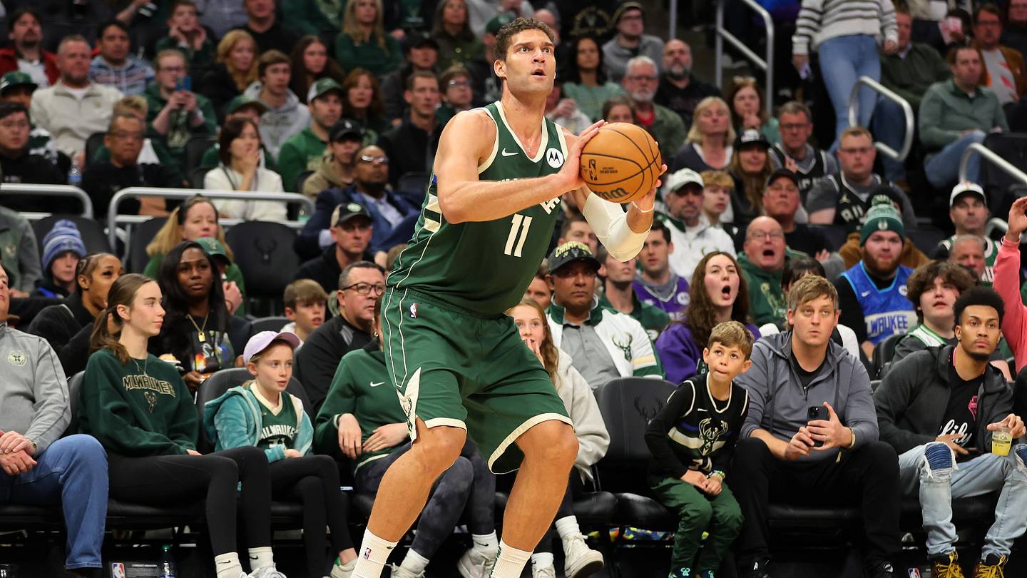 A Historic Milestone: An unprecedented performance by the Milwaukee Bucks