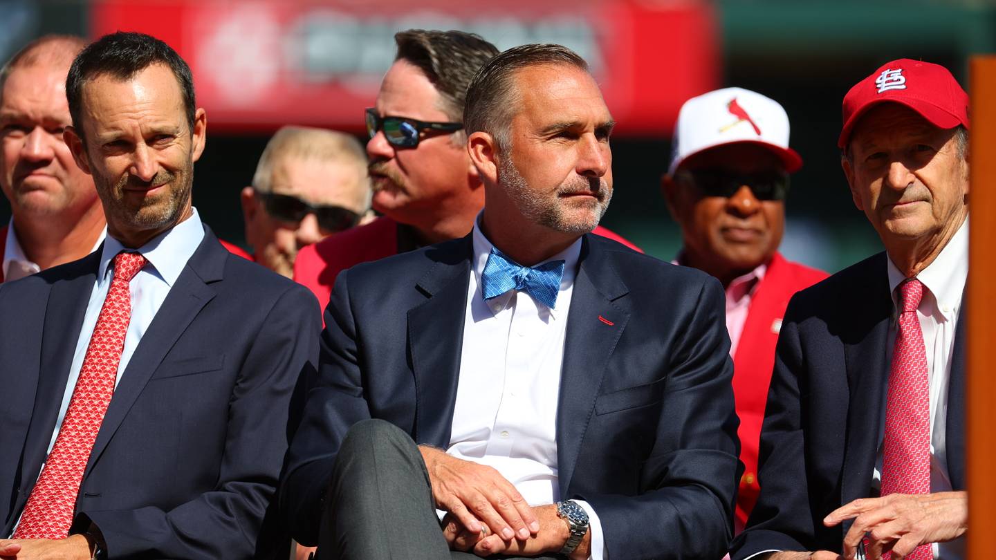 National baseball insider questions Cardinals' front office approach