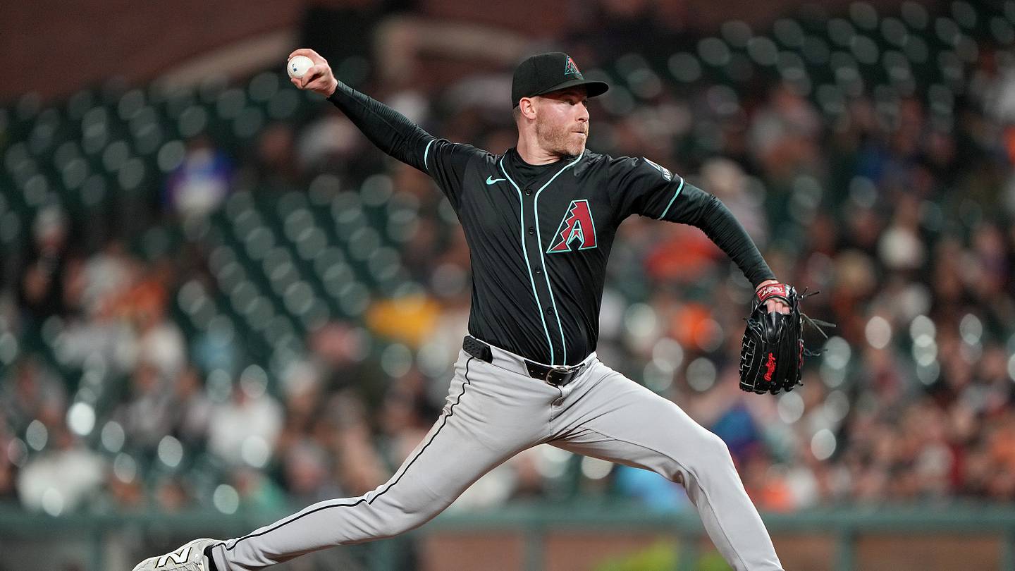 Diamondbacks DFA key SF Giants pitcher from 2021 miracle season