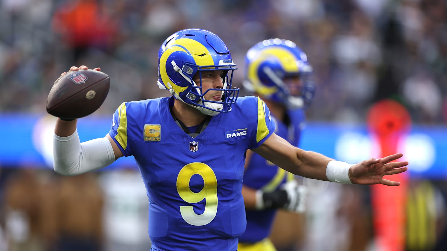 Which jerseys are the LA Rams wearing today in Week 9 vs. the Seahawks?