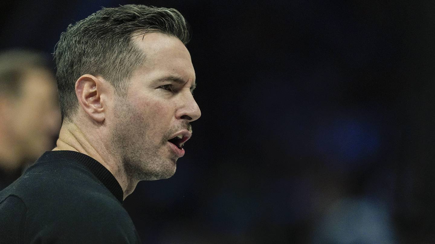 Lakers Defensive Specialist on Thin Ice With NBA Season Officially Over