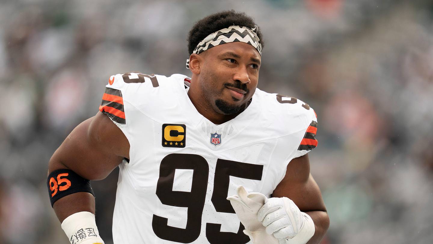 Myles Garrett makes it clear what Shedeur Sanders is up against