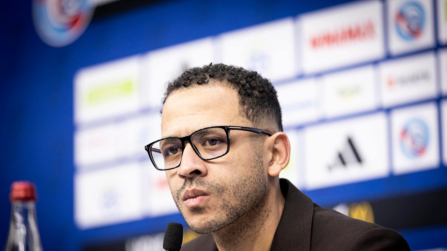 Jorrel Hato: Chelsea players 'excited' after hearing Liam Rosenior's ...