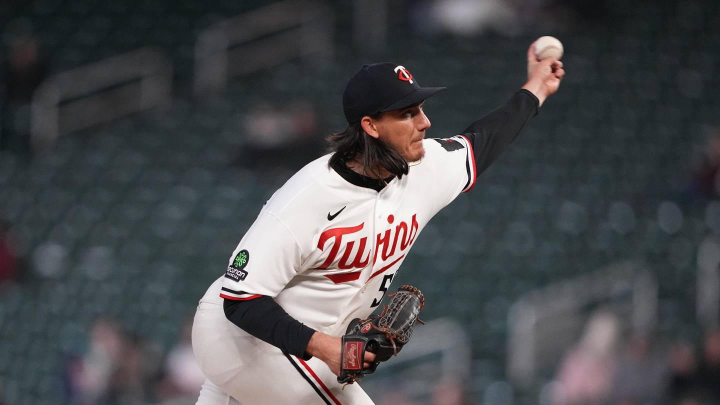 Aggressive Running, Worrisome Bullpen Highlight Twins' Win Over Tigers