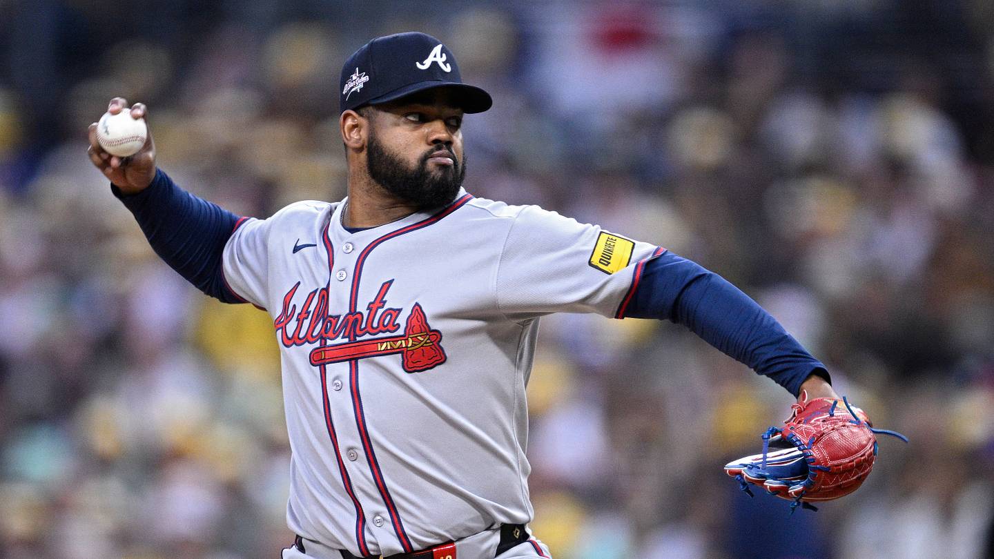5 Starting Pitchers Braves Could Explore as Potential Reynaldo Lopez ...