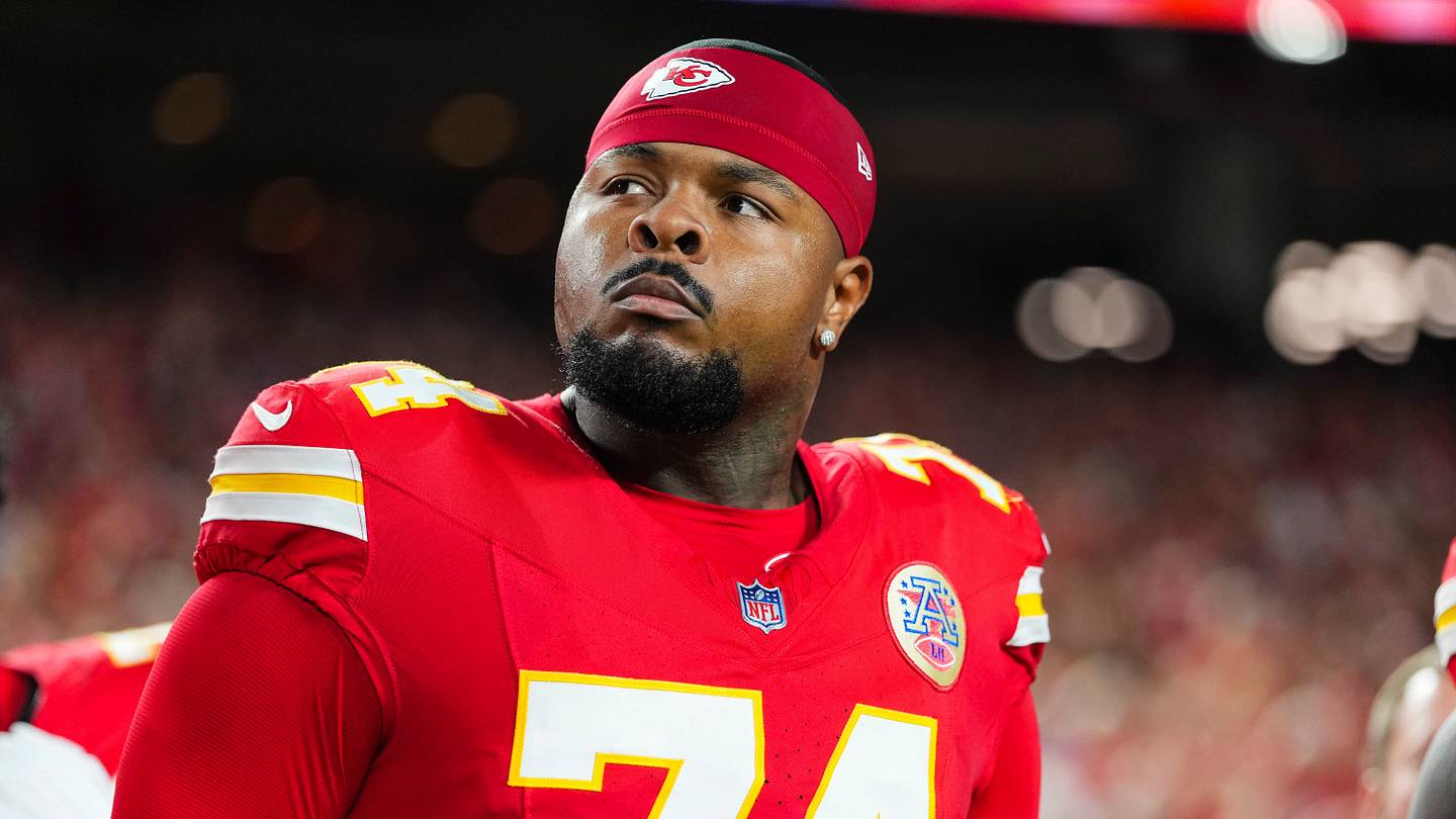 Jawaan Taylor injury exposes ugly reality about Chiefs' offensive line ...