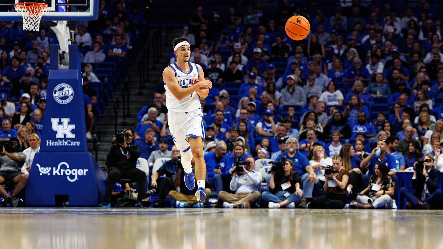 Kentucky basketball is leading the country in a stat that will make you ...