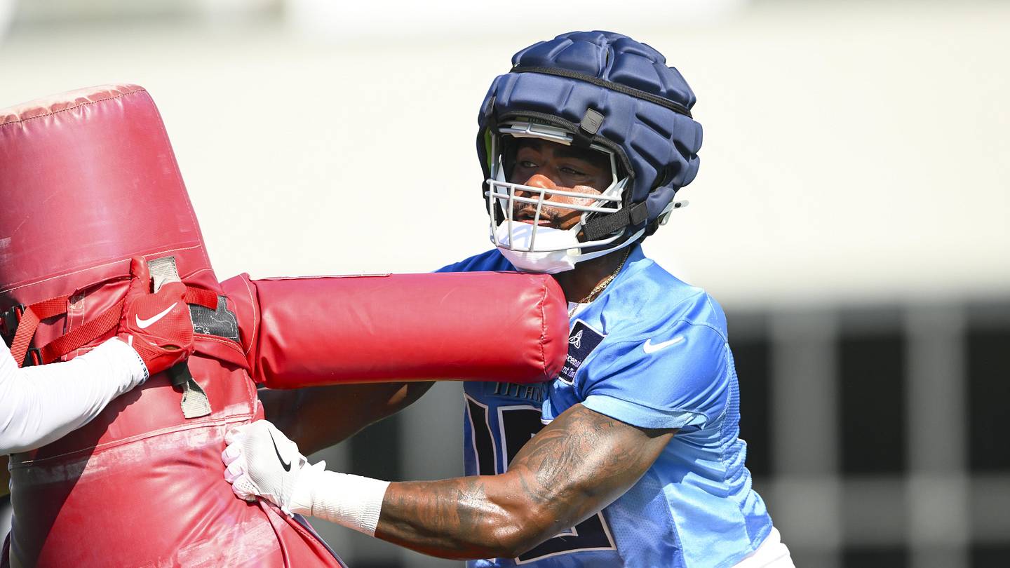 Titans WR Suffers Major Injury