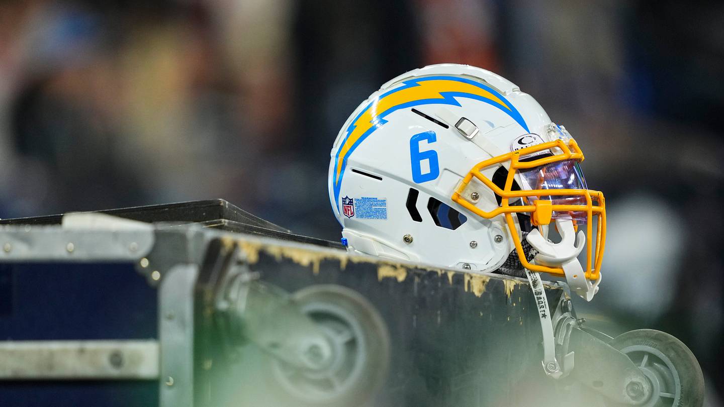 Rumored Chargers uniform leak has fans both excited and frustrated