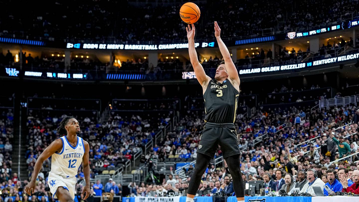 How far is the college 3-point line compared to the NBA line?