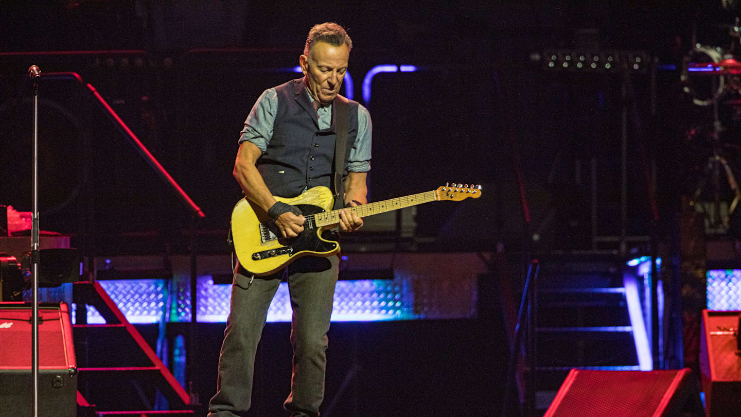 Resilience in the spotlight: Bruce Springsteen's triumph over peptic ...