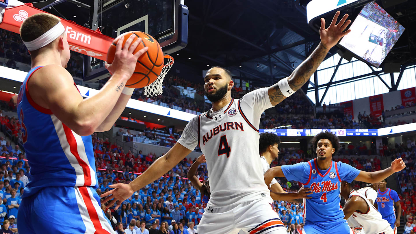 Auburn Tigers News: Johni Broome is SEC PotW again, Bruce Pearl on ...
